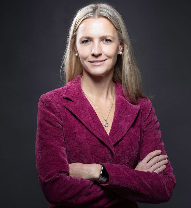 Simona Hawk - Carmel Reyes